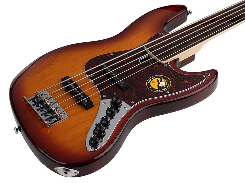Sire V7 2nd Gen Series Marcus Miller fretless Alder 5-string Bass ...